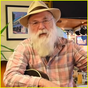 David Olney Dead – Singer Dies During Music Festival Performance at 71 ...