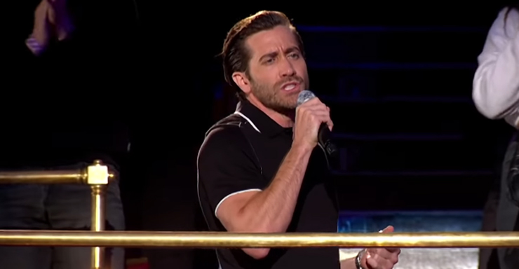 These 5 Videos of Jake Gyllenhaal Singing Are Exactly What You Need ...