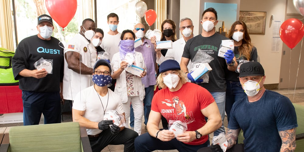 Jason Dohring Teams Up With Eric The Trainer To Hand Out Meals to ...