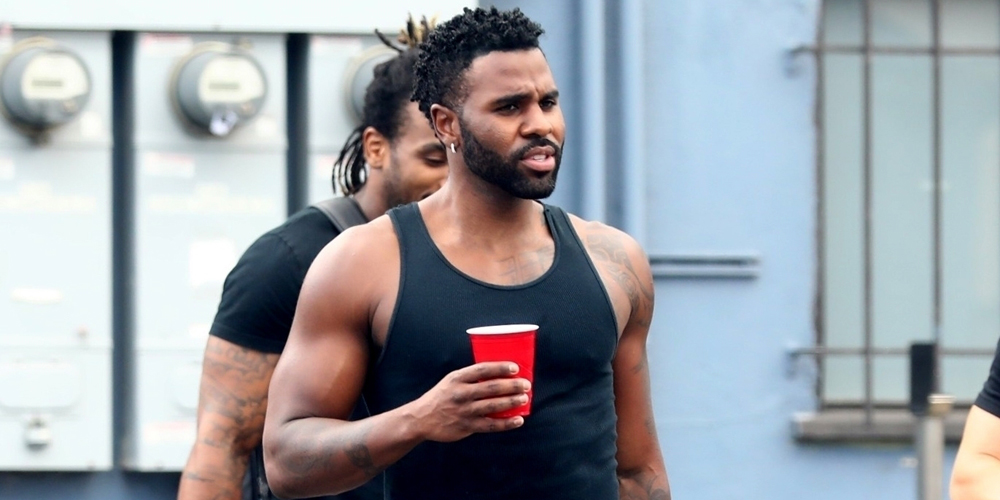 Jason Derulo Hits the Gym After Teeth Chipping TikTok Prank Goes Viral ...