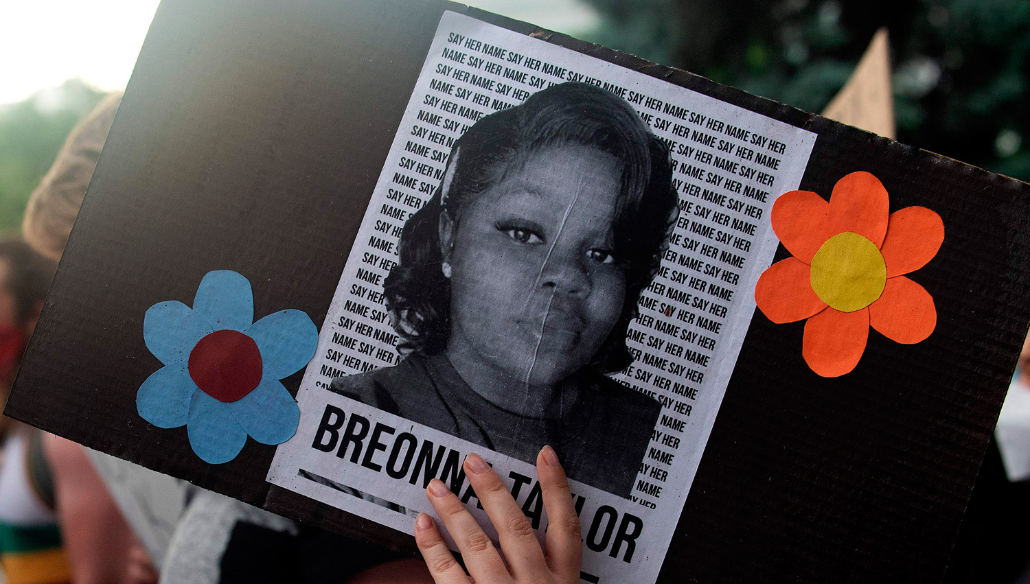 Celebs Wish Breonna Taylor a Happy Birthday & Demand Justice For Her ...