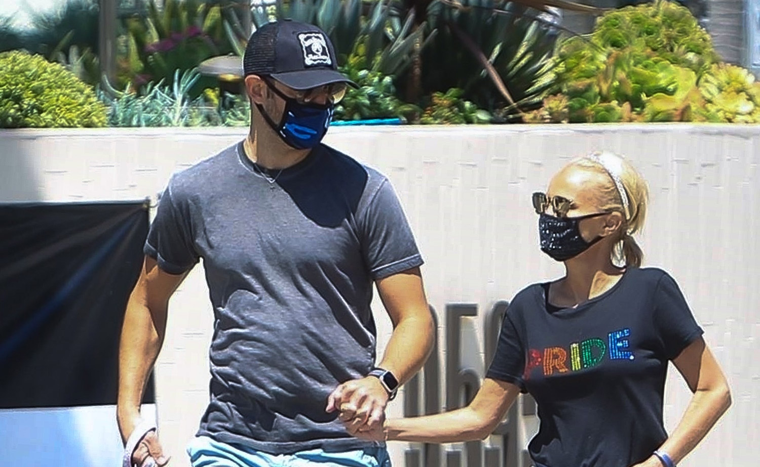 Kristin Chenoweth Shows Her ‘Pride’ While Walking with Boyfriend Josh ...