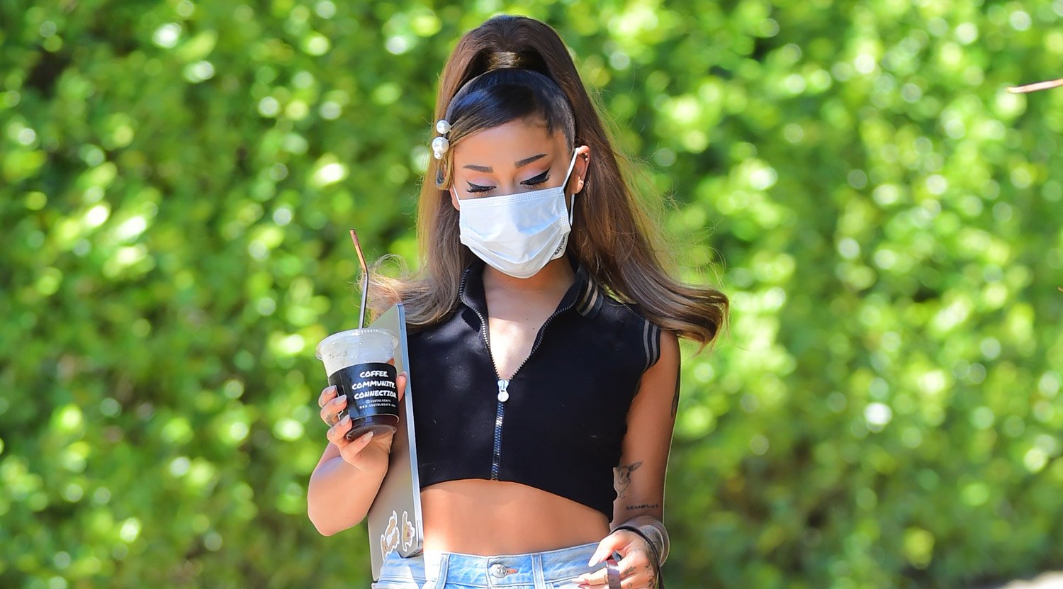Ariana Grande Looks So Chic While Going to the Studio | Ariana Grande ...
