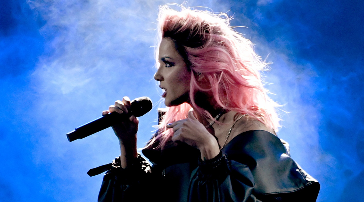 Halsey Drops Her First-Ever Live Concert Album – Listen Now! | First ...