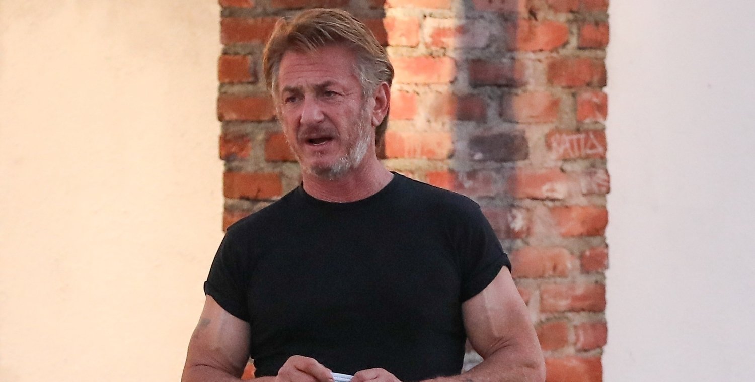 Sean Penn Shows Off His Muscles on Set of New Movie | Sean Penn ...