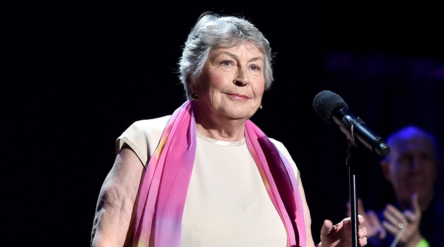 Helen Reddy Dead – ‘I Am Woman’ Singer Dies at 78 | Helen Reddy, RIP ...