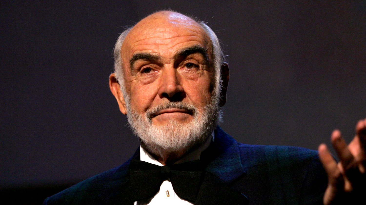 Sean Connery Dead – Iconic James Bond Actor Dies at 90 | RIP, Sean ...