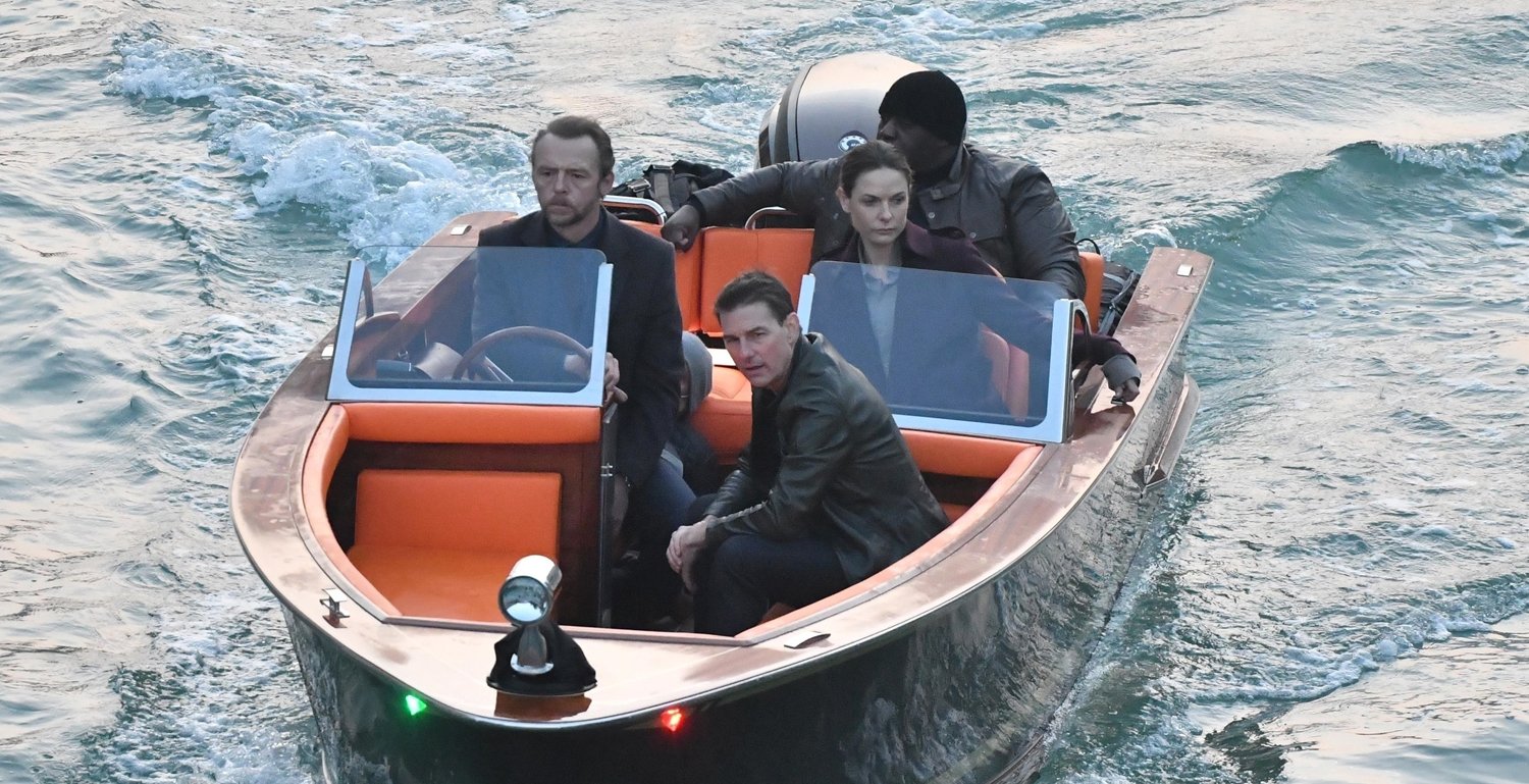 Tom Cruise & His ‘Mission: Impossible’ Crew Ride a Boat in Venice for ...