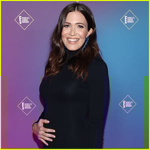 Mandy Moore Got ‘Super Sick’ & Lost Weight at Beginning of Her ...