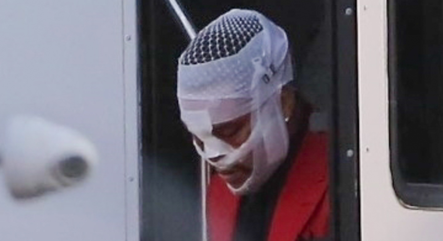The Weeknd’s Head is Covered with Bandages While Filming New Music ...