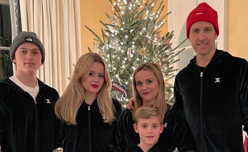Reese Witherspoon Shares Her Family’s Christmas Photo, Which Took an ...