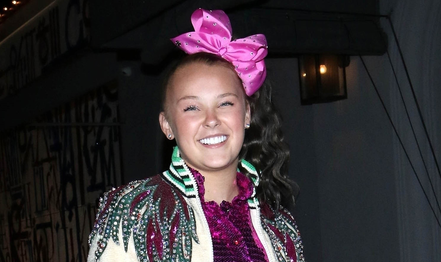 Here’s Why JoJo Siwa Fans Think She Came Out as Queer | jojo siwa ...