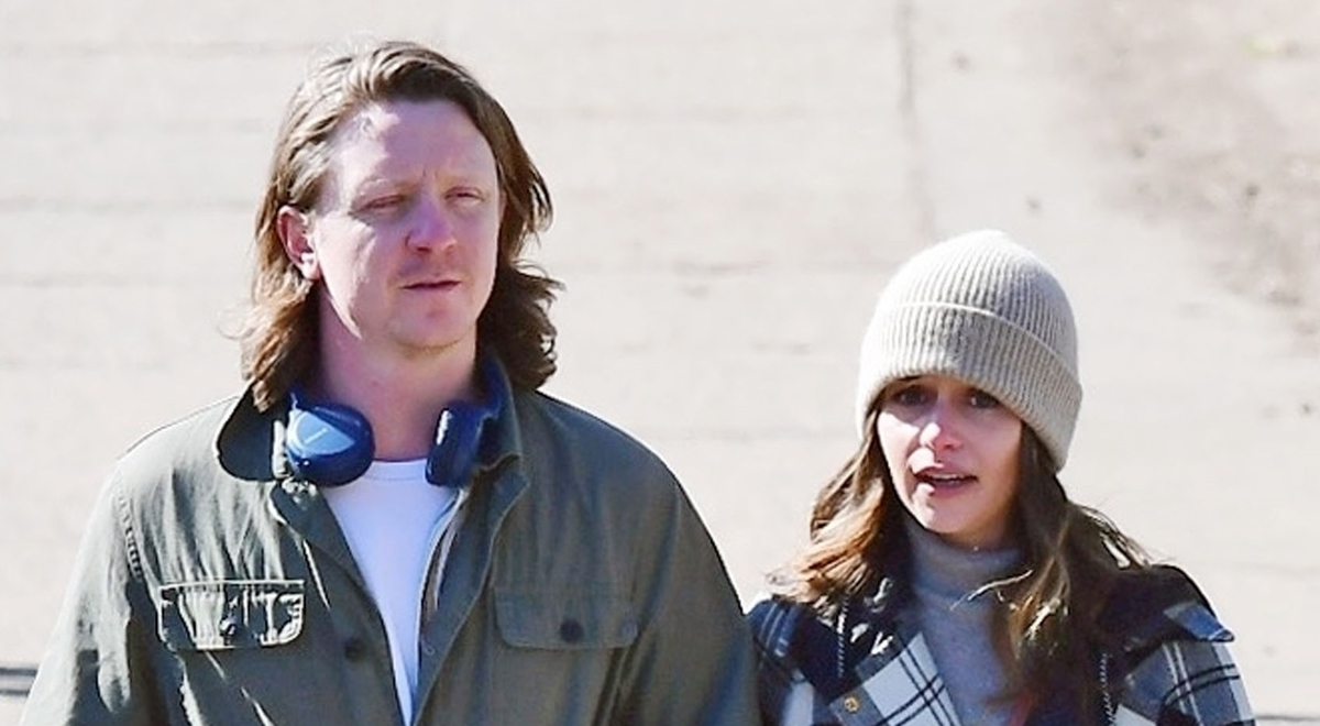 Emilia Clarke’s ‘Mystery Man’ Is Her Pal Mike Noble – See the New Pics ...