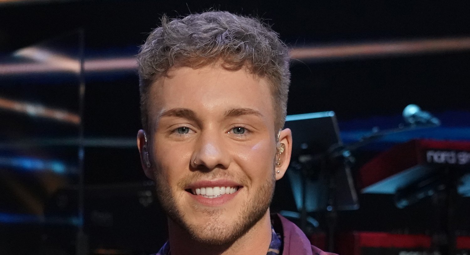 Hunter Metts Breaks Down on ‘American Idol’ After Forgetting the Words ...