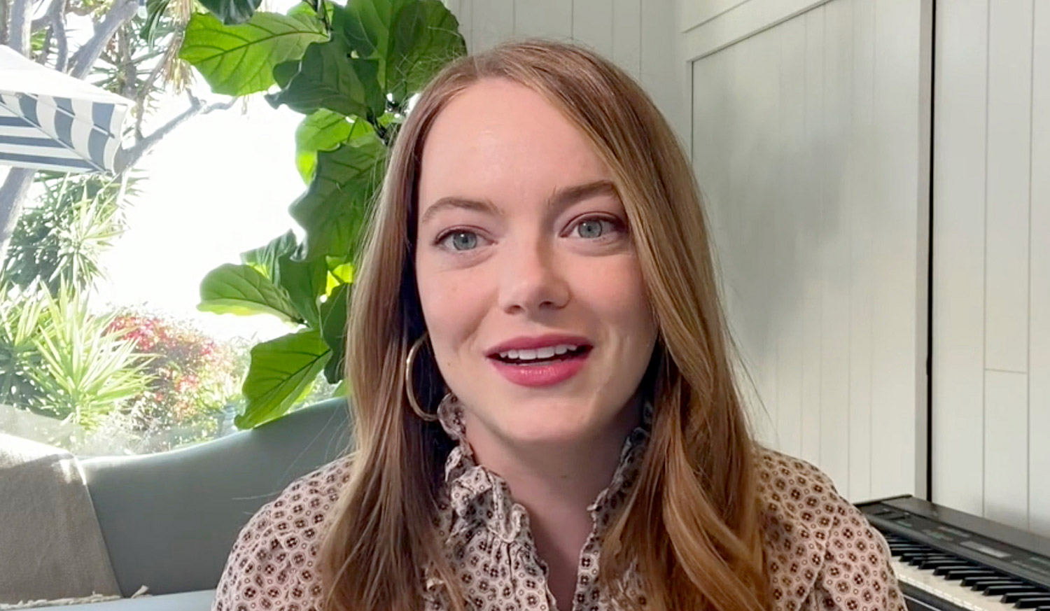 Emma Stone Source Gives Update on Her Life as a New Mom! | Emma Stone ...