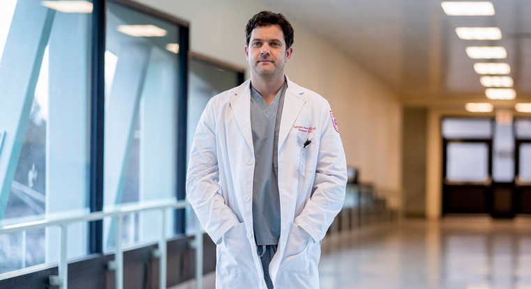 Peacock Debuts First Look at Joshua Jackson as a Killer Doctor in ‘Dr ...