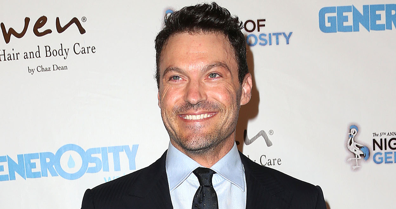 Brian Austin Green Shares Rare Photo with All Four Kids on Father’s Day ...