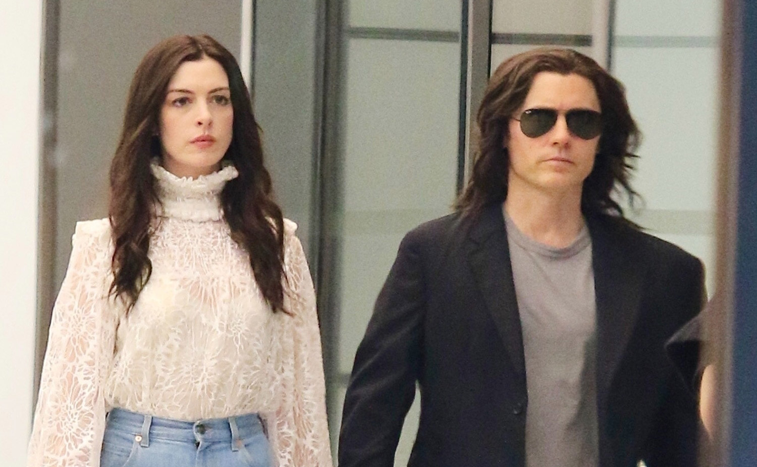 Jared Leto & Anne Hathaway Get Into Character on the Set of Their ...