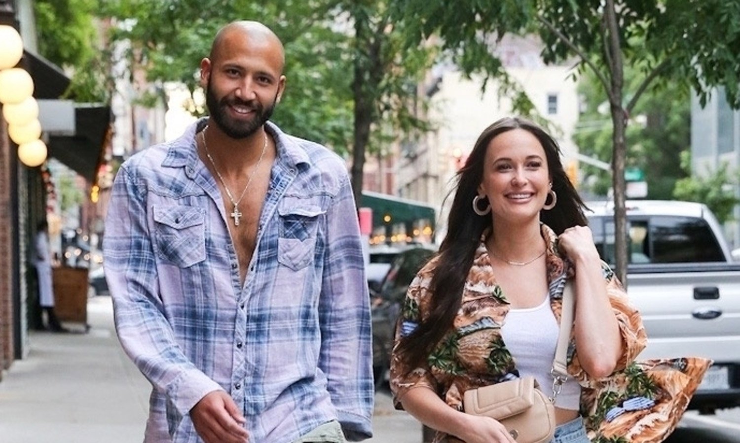 Kacey Musgraves Goes on NYC Dinner Date with Rumored New Boyfriend Cole ...