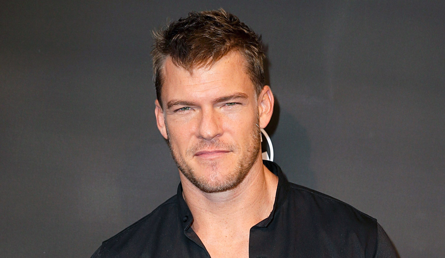 Alan Ritchson Flaunts Ripped Physique Amid ‘Jack Reacher’ Filming! | Alan Ritchson, Jack Reacher ...