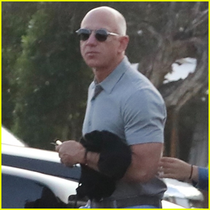 Jeff Bezos Arrives for Dinner With Friends & Family Ahead of His First ...