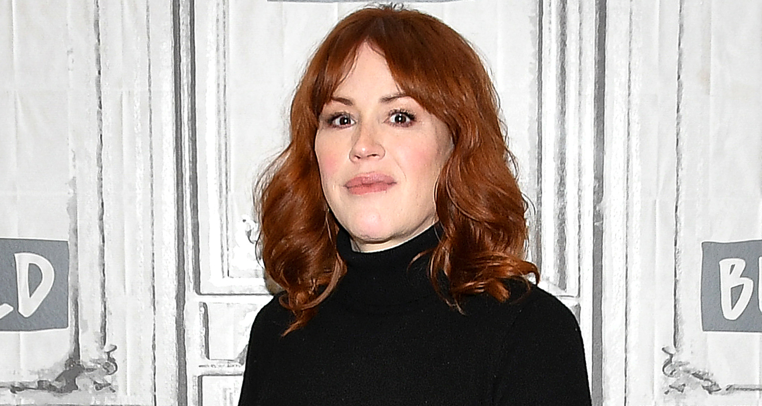 Molly Ringwald Shares Emotional Tribute Mourning the Death of Her Dad ...