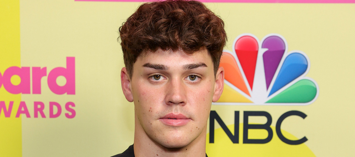 TikTok Star Noah Beck Admits He Struggles with Body Dysmorphia ...