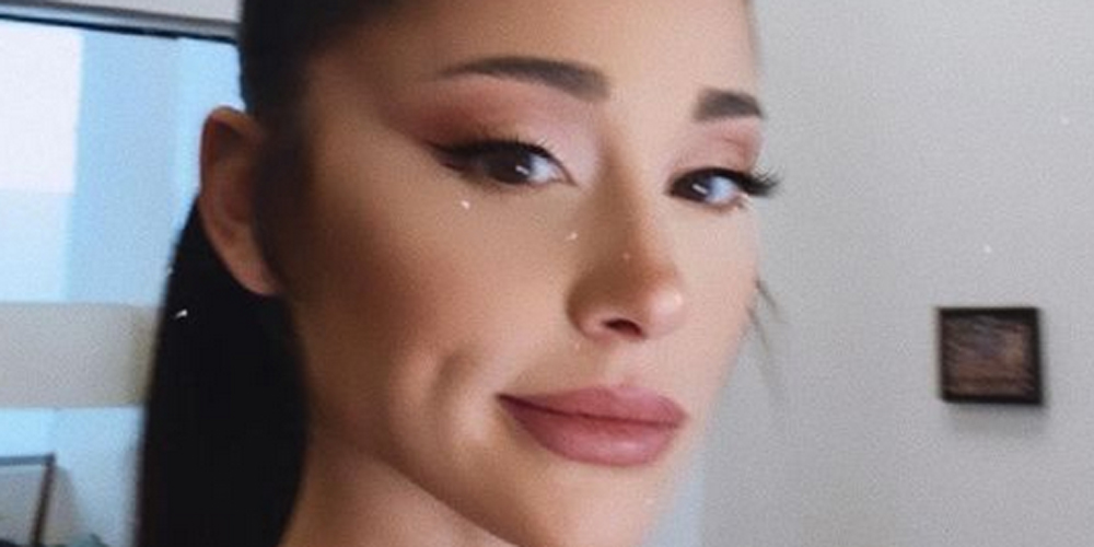 Ariana Grande Shares Selfies & Fun Snaps With Her BFF Doug Middlebrook ...