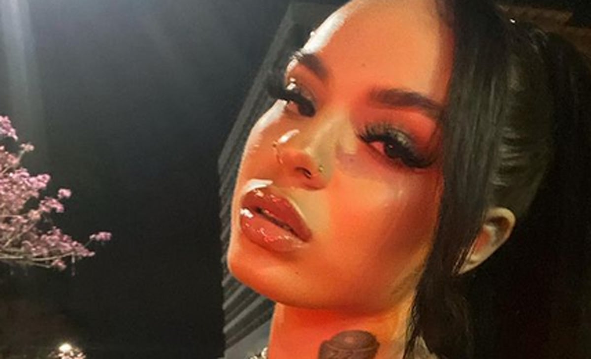 R&B Singer Emani 22 Dies at 22 | Emani 22, RIP | Just Jared: Celebrity ...