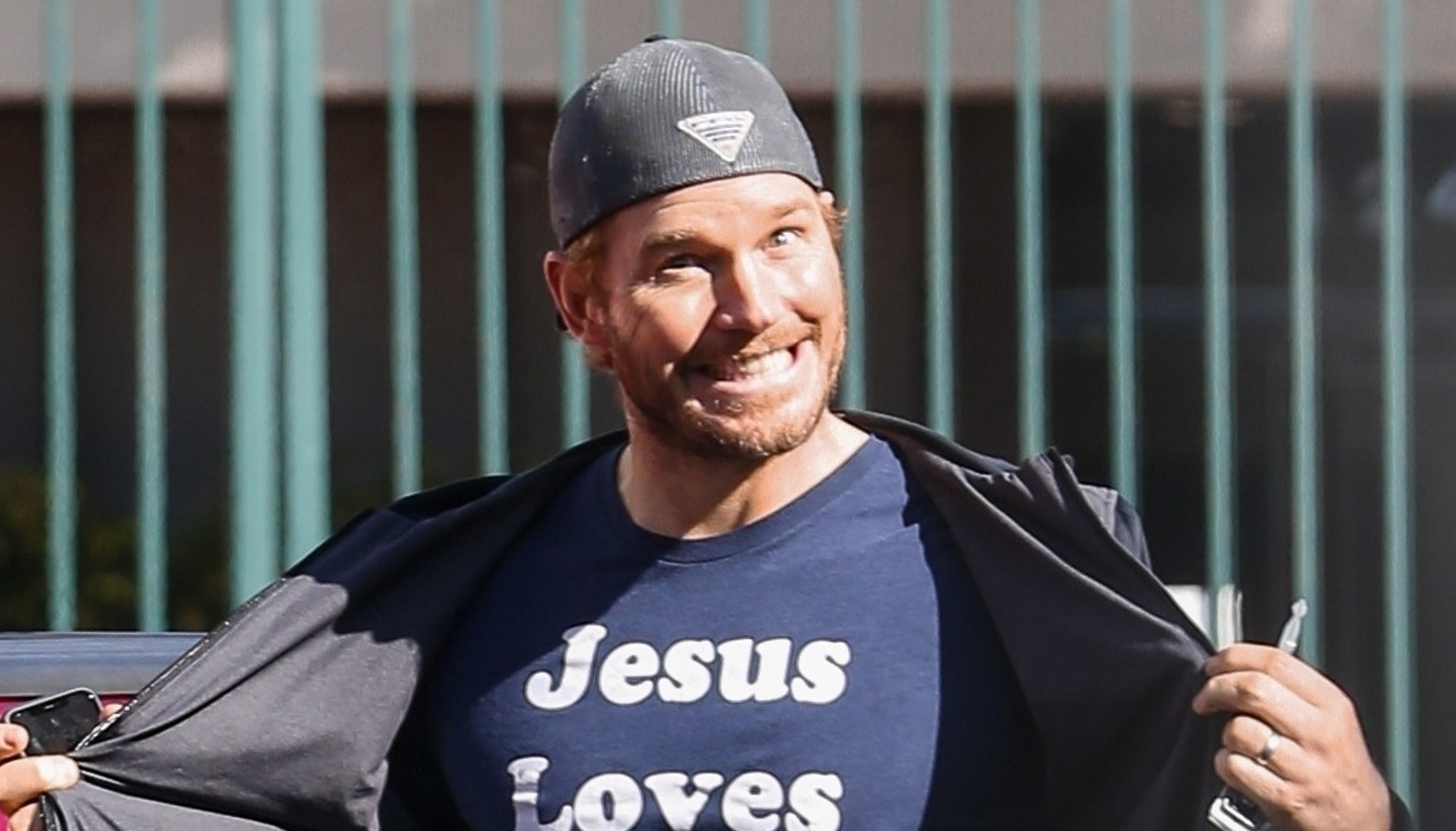 Chris Pratt Enthusiastically Flaunts His ‘Jesus Loves You!’ Shirt Amid ...