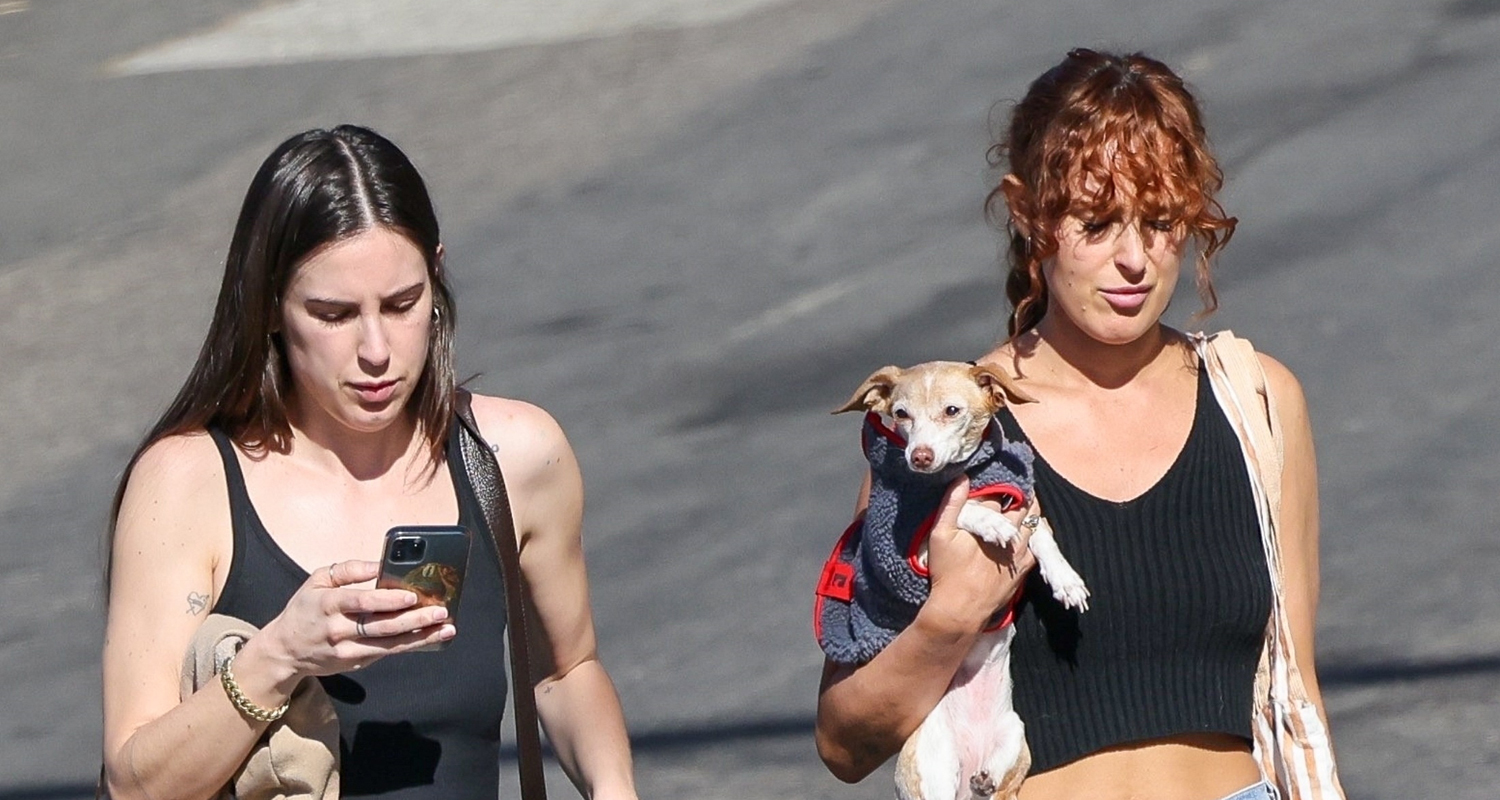 Rumer Willis & Sister Scout Wear Matching Outfits During Trip to the ...