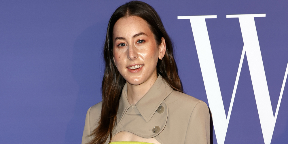 Alana Haim Once Babysat ‘Licorice Pizza’ Co-Star Cooper Hoffman | Alana ...