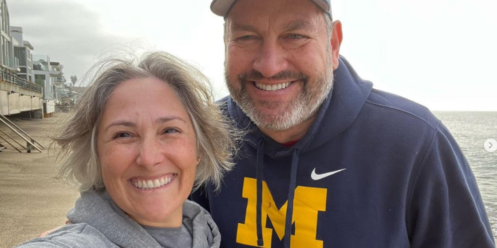 Ricki Lake Marries Ross Burningham In New Year’s Beachside Wedding ...