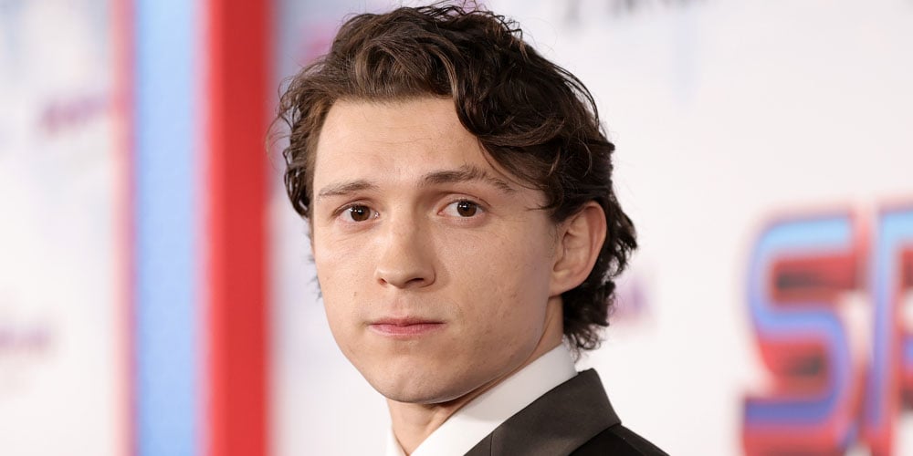 Tom Holland’s Failed James Bond Pitch Led to His Role in ‘Uncharted ...