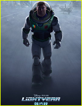 ‘Lightyear’ Same-Sex Kiss Restored Amid Disney Backlash | Disney ...