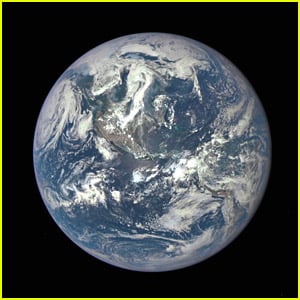 The 10 Best Nature Documentaries You Can Stream On Netflix For Earth ...