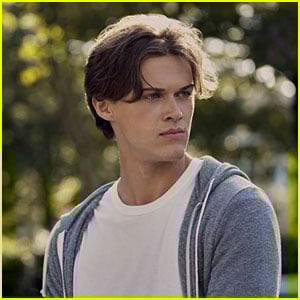 Meet ‘The Summer I Turned Pretty’ Actor Christopher Briney with These ...