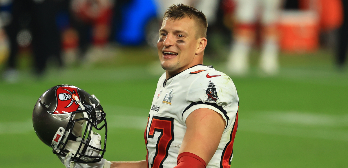 Rob Gronkowski Announces He’s Retiring From NFL for a Second Time! | Football, Rob Gronkowski ...