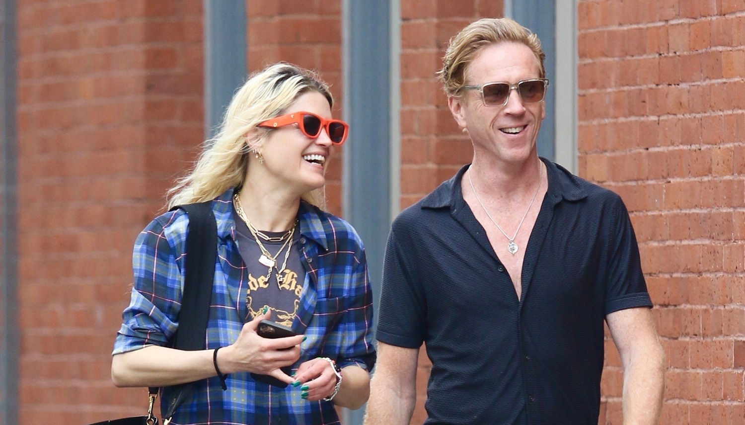 Damian Lewis & Girlfriend Alison Mosshart Look So Happy Together in New ...