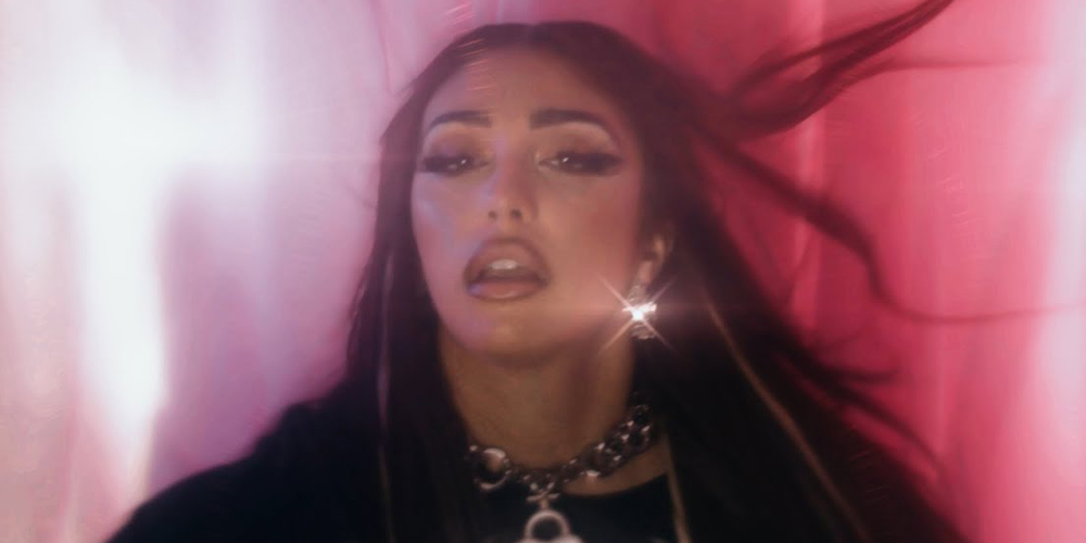 Lola Leon Makes Her Music Debut as Lolahol With ‘Lock&Key’ – Watch the Video! | Eartheater ...