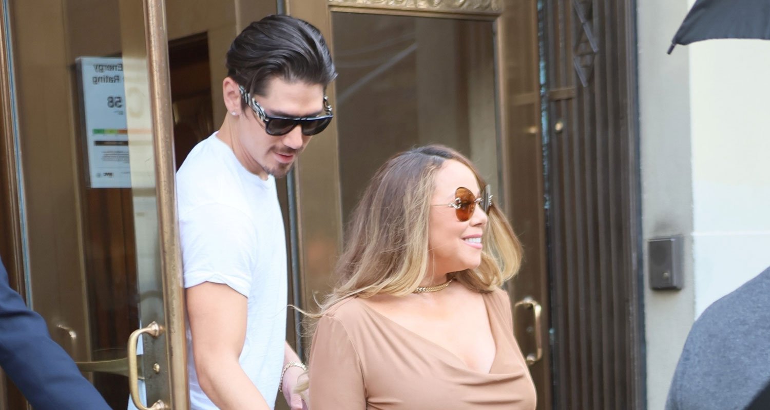 Mariah Carey Carries Butterfly-Print Hand Fan During NYC Outing with ...