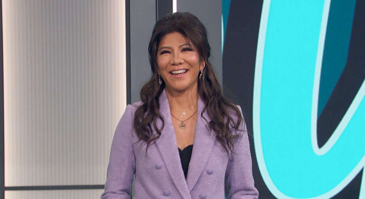 Julie Chen’s Hugging Policy Confuses ‘Big Brother’ Fans After Cookout ...