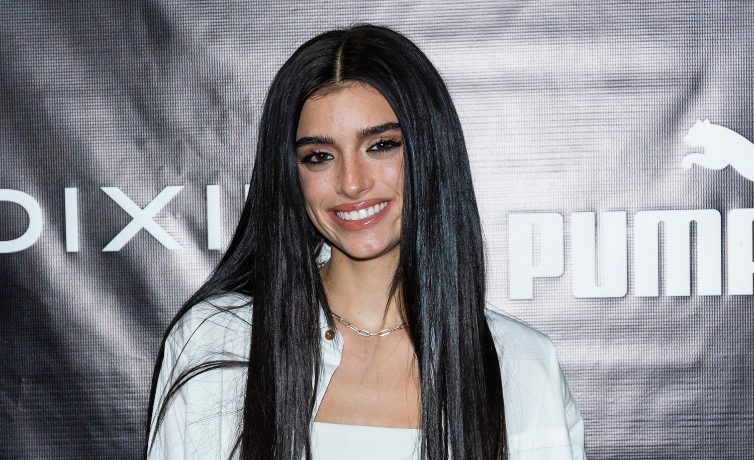 Dixie D’Amelio Debuts Shaved Head at NYFW Event | Dixie D'Amelio ...