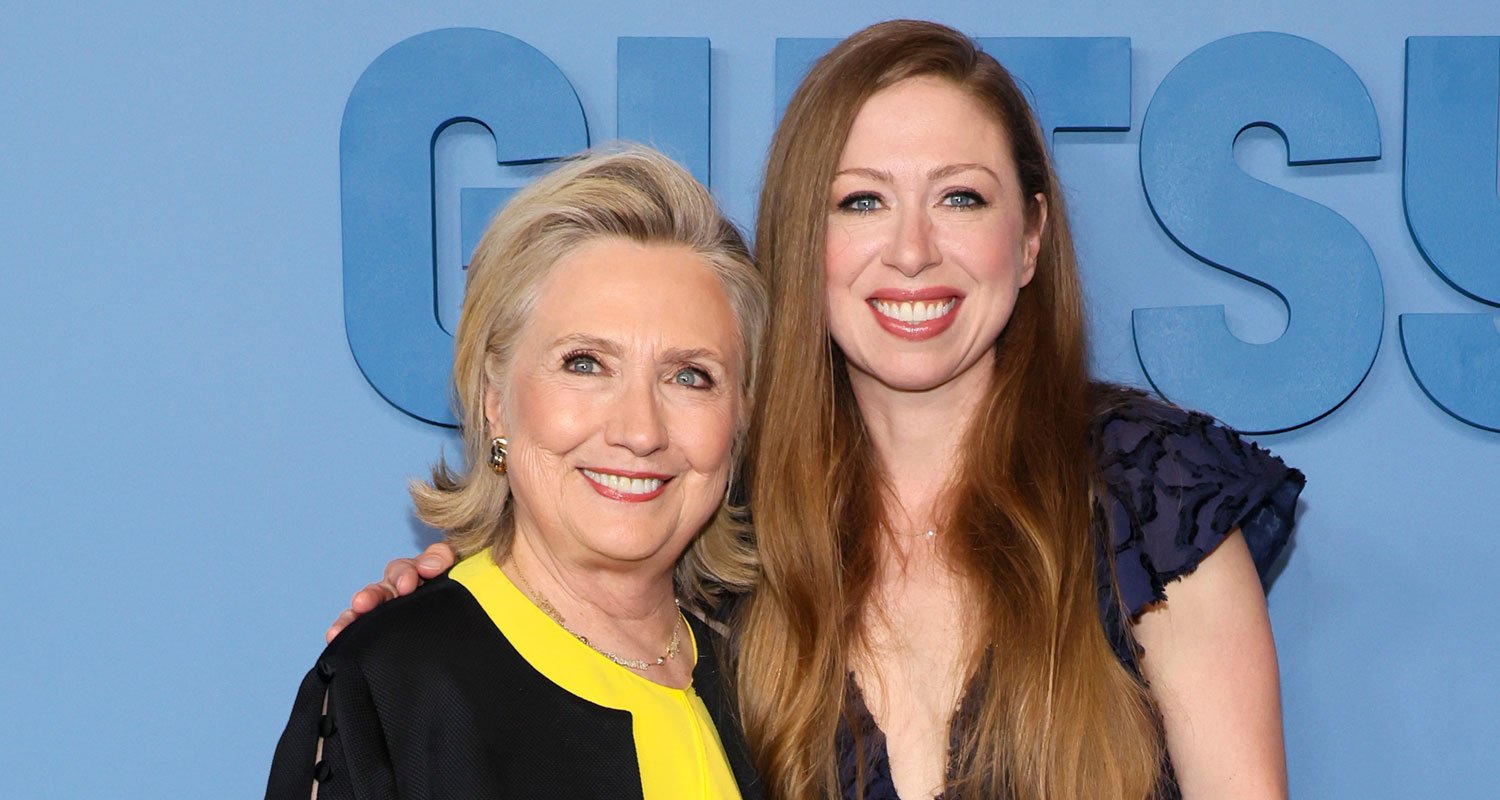 Hillary Clinton & Daughter Chelsea Attend the NYC Premiere of Their New ...