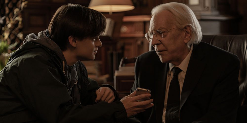 Donald Sutherland Communicates From Beyond The Grave In Netflix’s ‘Mr ...