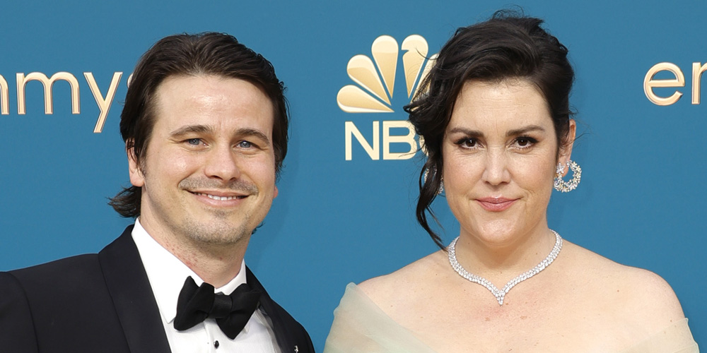 Melanie Lynskey Couples Up with Husband Jason Ritter for the Emmys 2022 ...