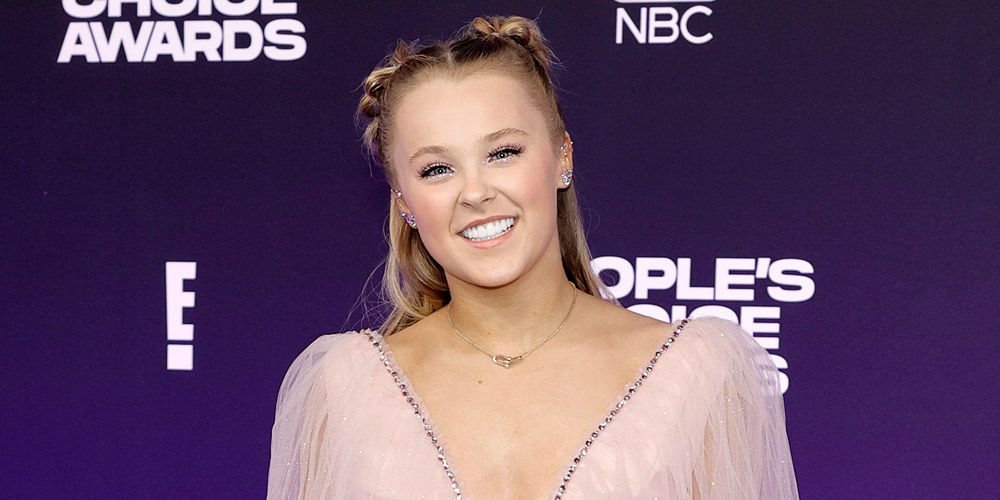 JoJo Siwa Captures Exact Moment She & Avery Cyrus Made Their ...