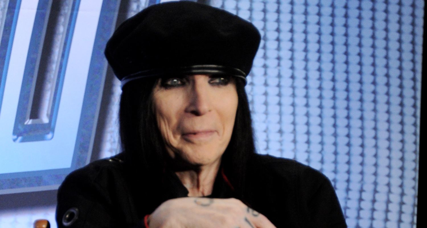 Motley Crue Guitarist Mick Mars Retires from Touring Due to ‘Crippling Degenerative Disease ...