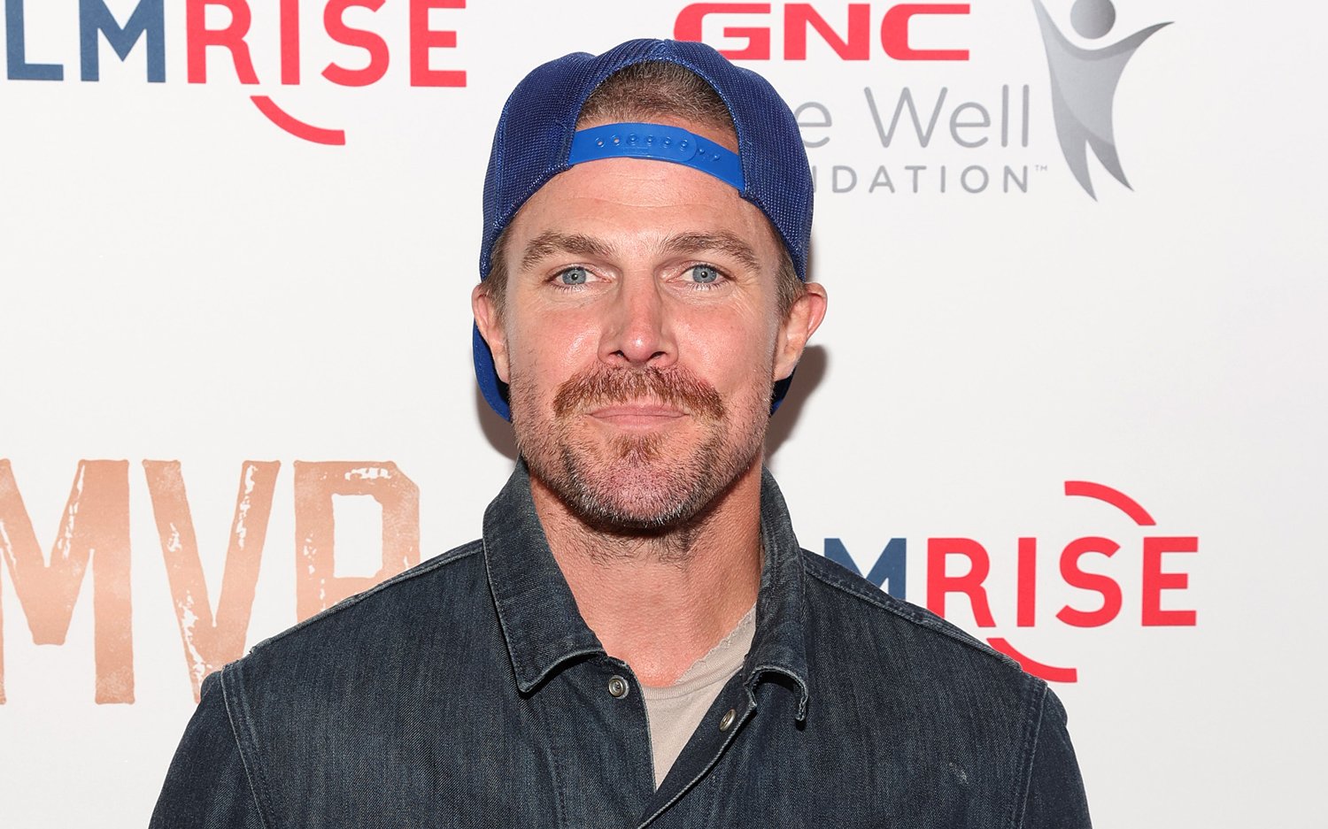 Stephen Amell Explains Why He’s Suing His Neighbors Over Their Animal ...