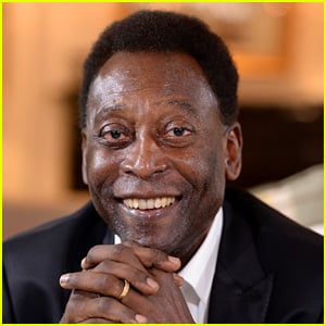 Soccer Legend Pele Dead at 82 Following Cancer Diagnosis | Pele, RIP ...